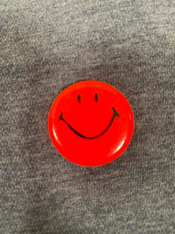 SEVENTIES Authentic Vintage Smiley Happy Face 1 1/4 - Etsy