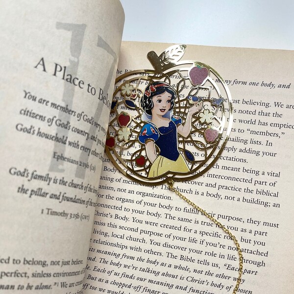 Snow White - Etsy