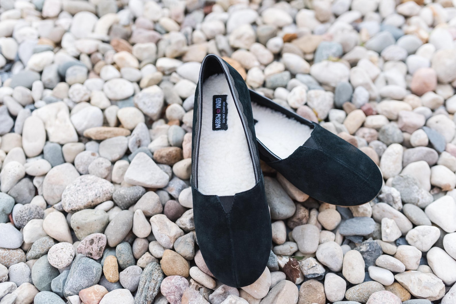 Narrow Shoes Suede Shoes Slip-on Shoes Narrow Shoes for Women Slip on ...