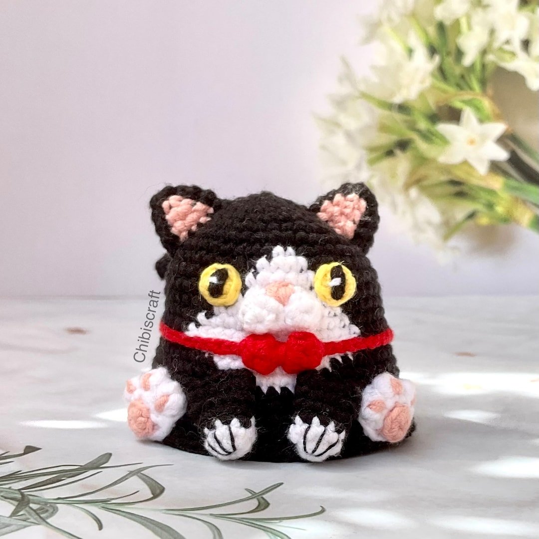 Tuxedo Cat Crochet Pattern – Reversible Amigurumi Pattern - ENG (PDF ...
