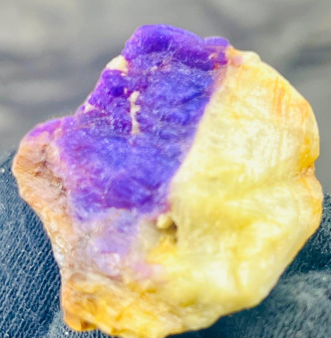 Hackmanite UV Reactive Crystal | Raw Purple Hackmanite, Fluorescent ...