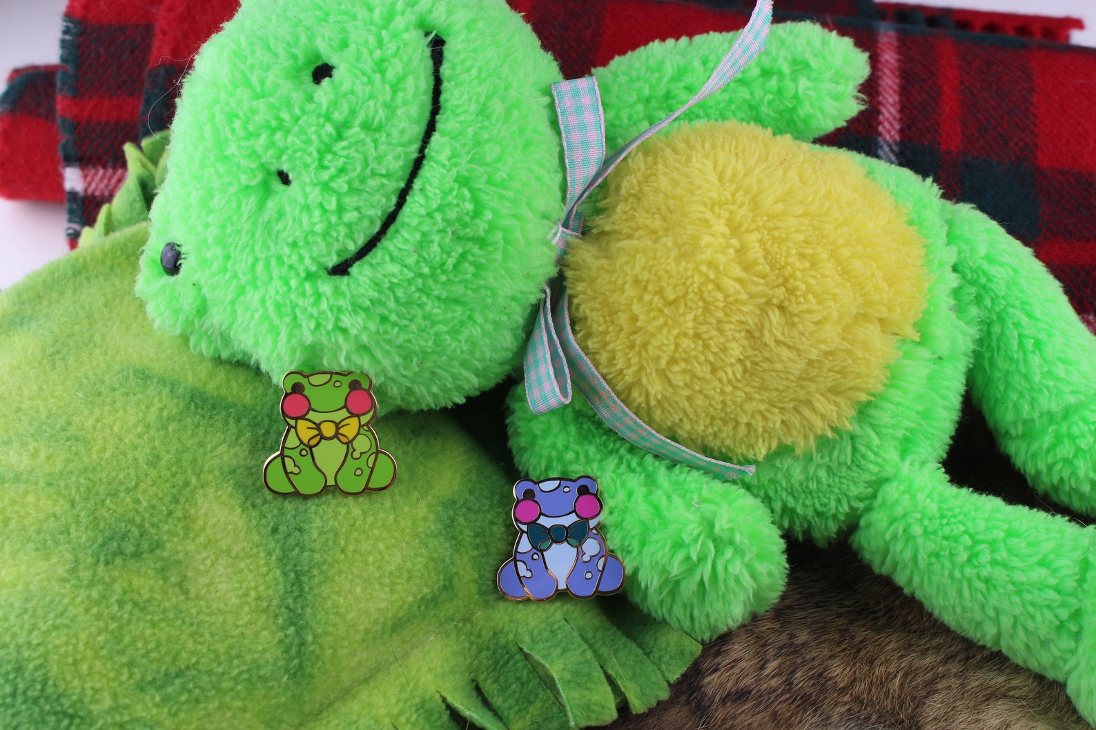 Comfy Creatures Hard Enamel Pins: Frog - Etsy