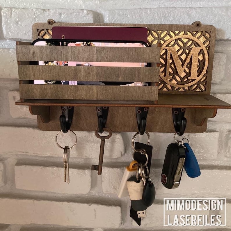 Wall Mounted Key Hanger With Box, Chainmail Pattern & Full Monogram ...
