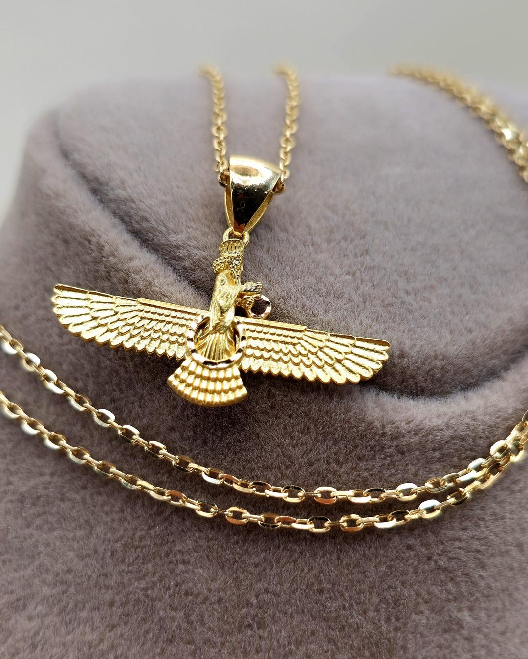 18K Solid Gold Faravahar Pendant Necklace: Ahura Mazda Symbol - Etsy