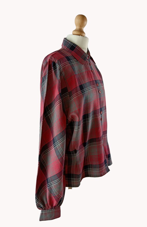 Clan Crest 1980s Rasberry Red Check Wool Blouse - Sco… - Gem