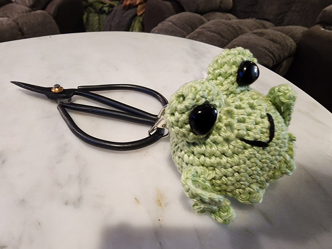 Large Crochet Frog Scissor Fob - Etsy