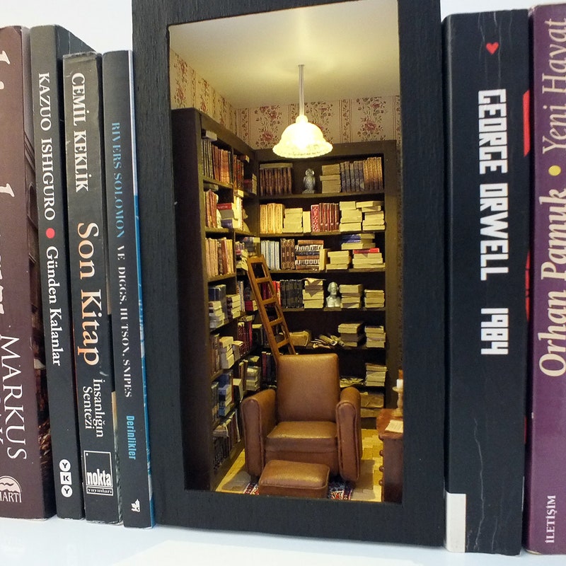 Book Nook Shelf Insert - Etsy