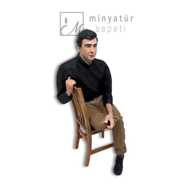 Norma and Norman Bates Diorama: Hand-painted Resin Figure, Psycho ...