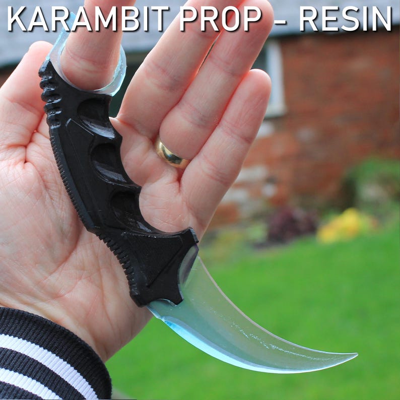 CS2 Crystal Karambit Prop - Costume - Resin Accessory - Etsy