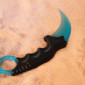 CS2 Crystal Karambit Prop - Costume Display Knife - 3D Printed Costume Accessory - Etsy