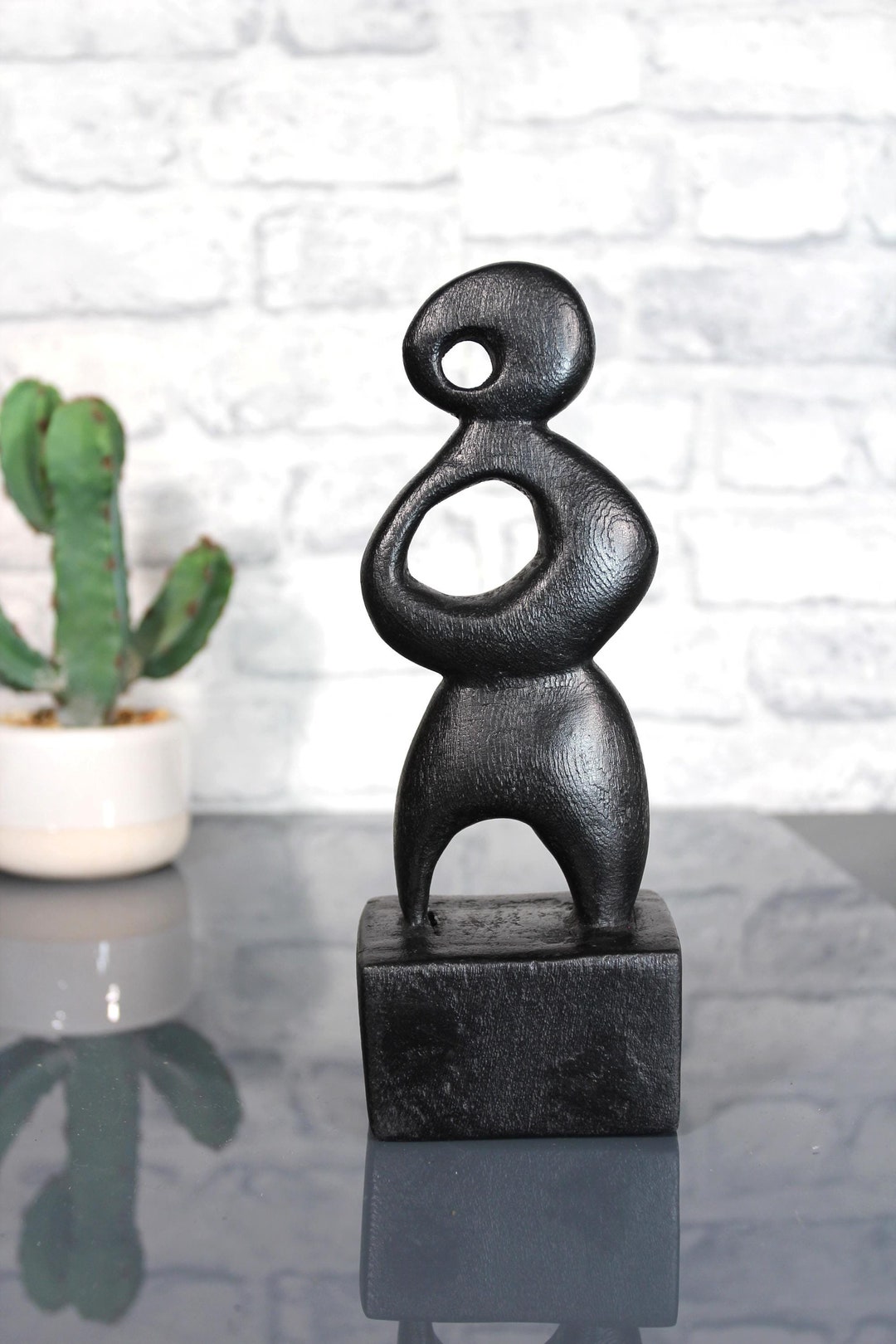 FIGURATIVE STATUE DECOR - Table Top Figurative Statue, Sculpture Statue ...
