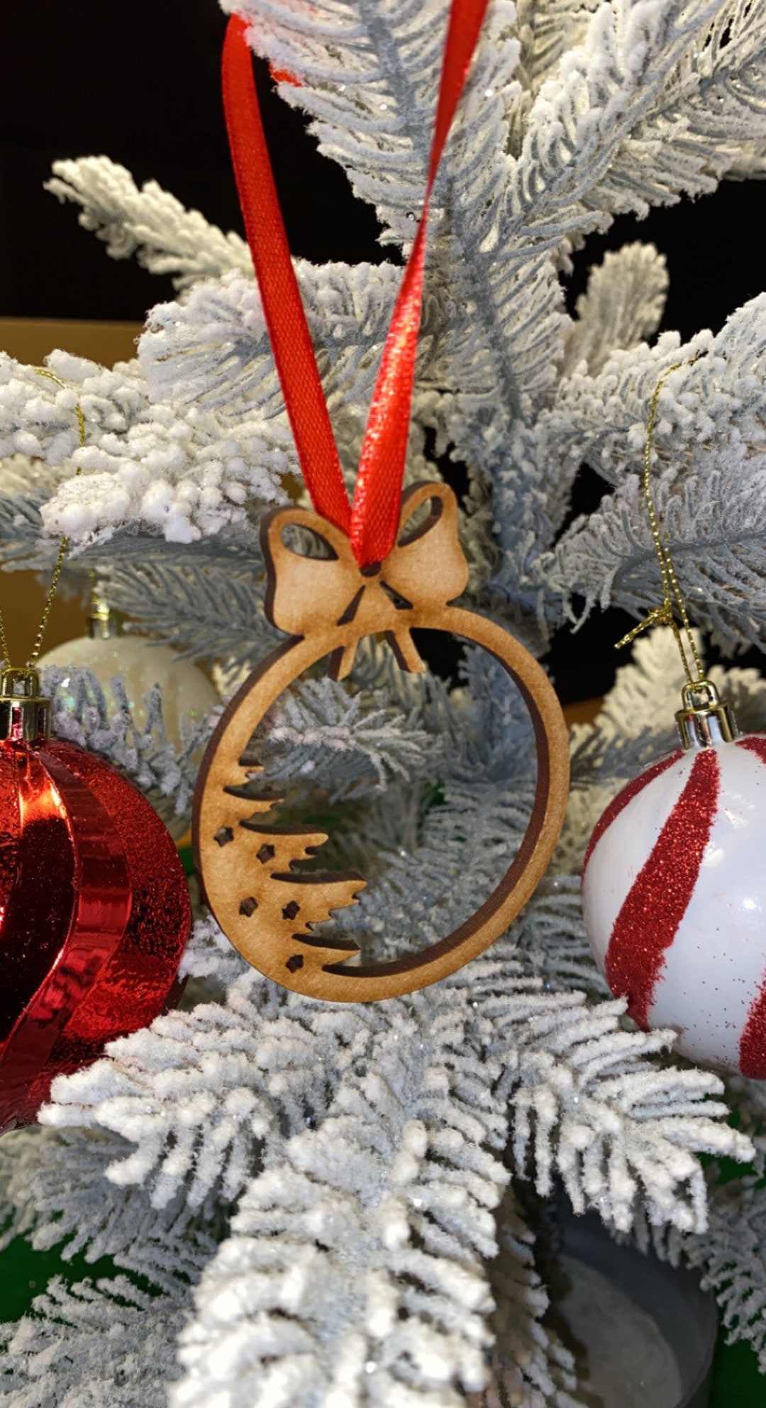 Handmade, Laser Cut, MDF, Christmas Tree Shaped 5 Christmas Bauble ...