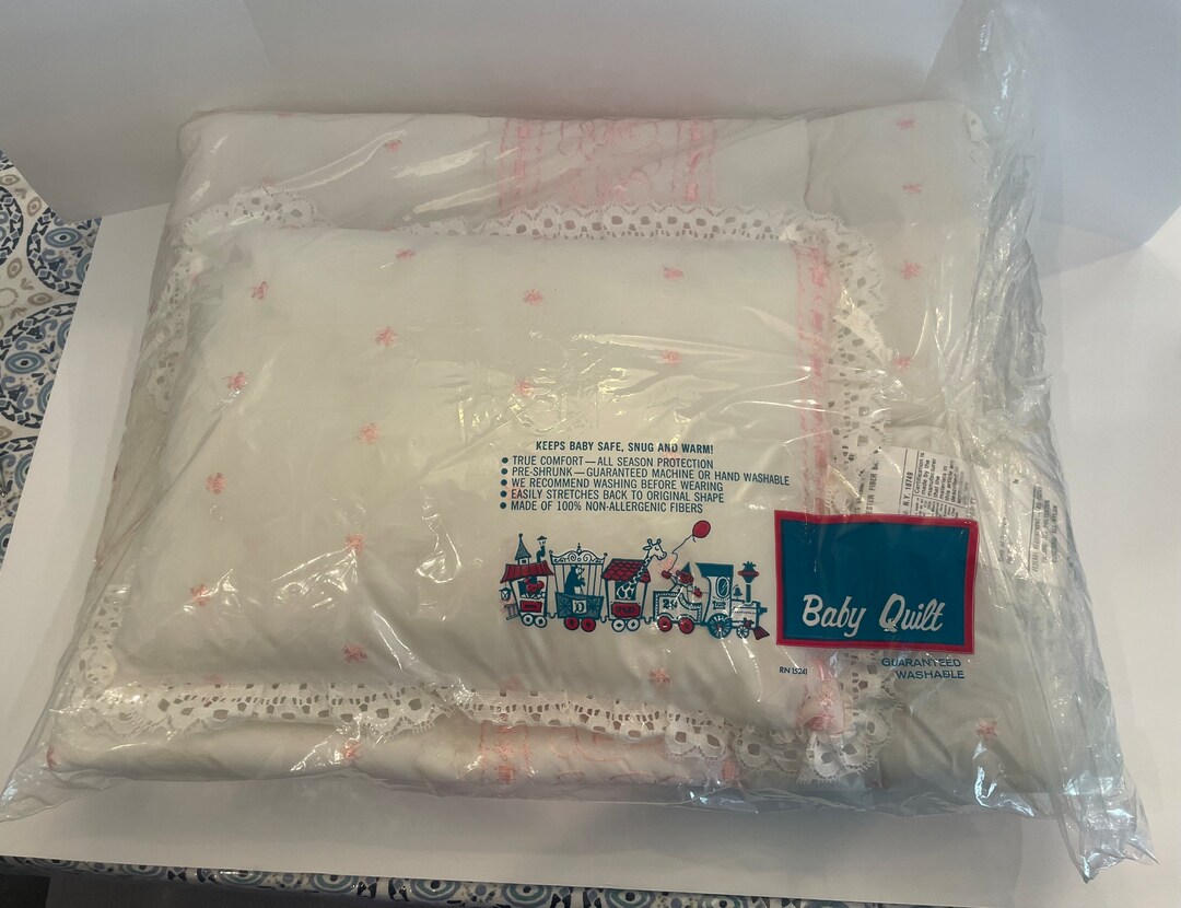 Vintage ILGWU Ladies Union Made Baby Quilt and Pillow NWT White & Pink ...