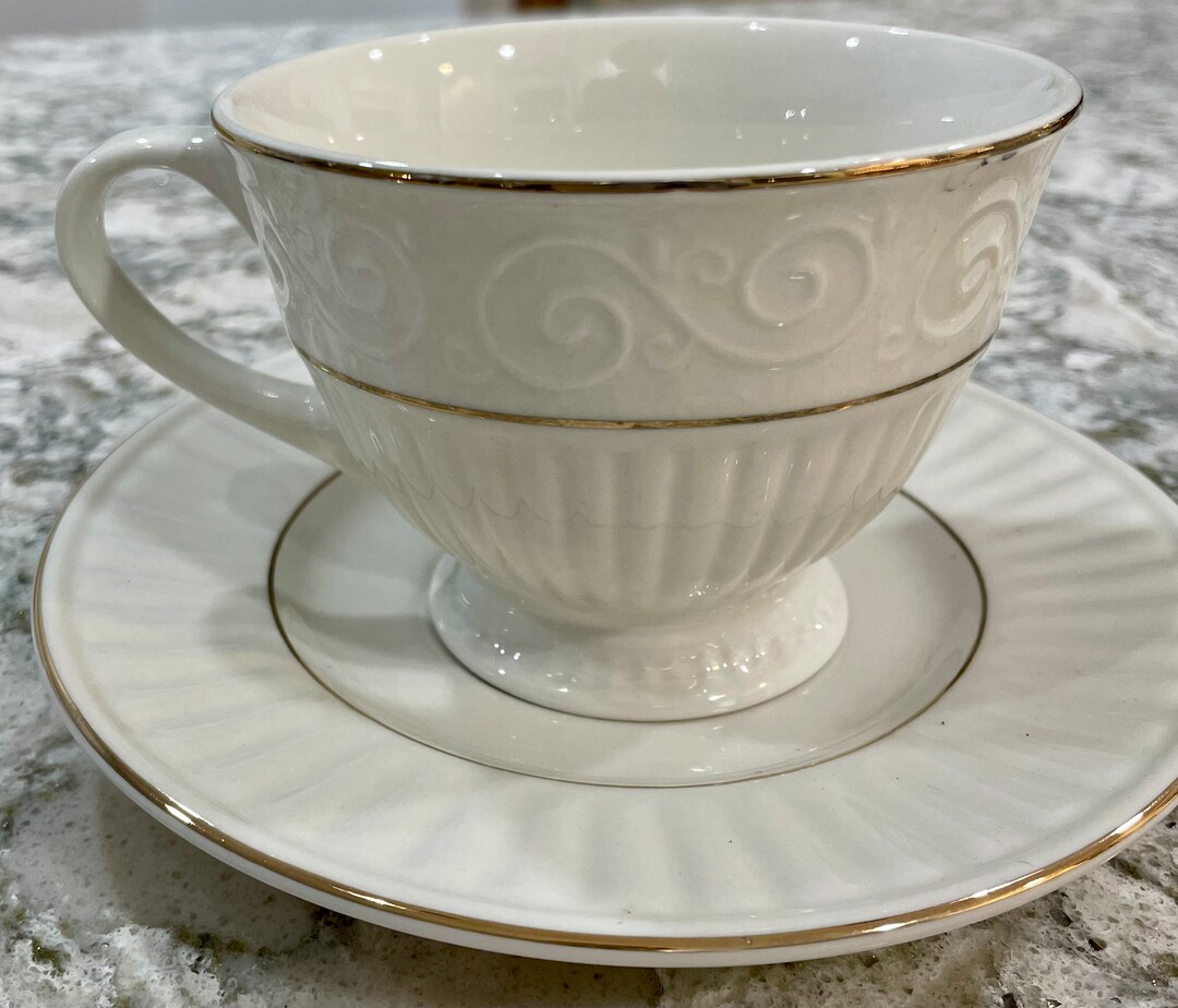 Gibson Everyday White With Gold Rim Tea Cup and Saucer China - Etsy