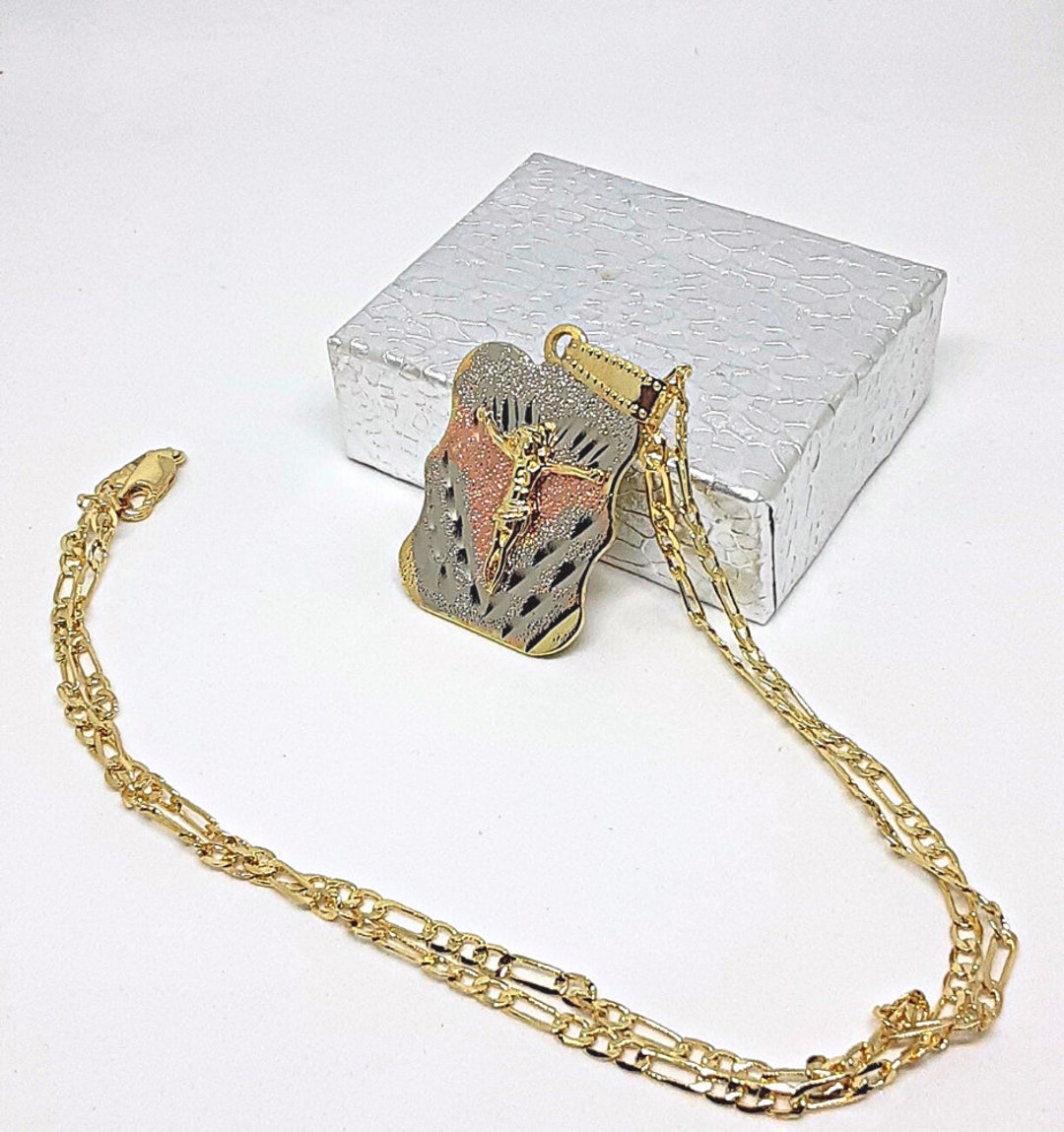Jesus Christ Necklace-18k - Etsy