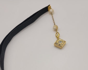 Wraparound Elastic Bookmark With Bead Chain and Blue Pendant - Etsy