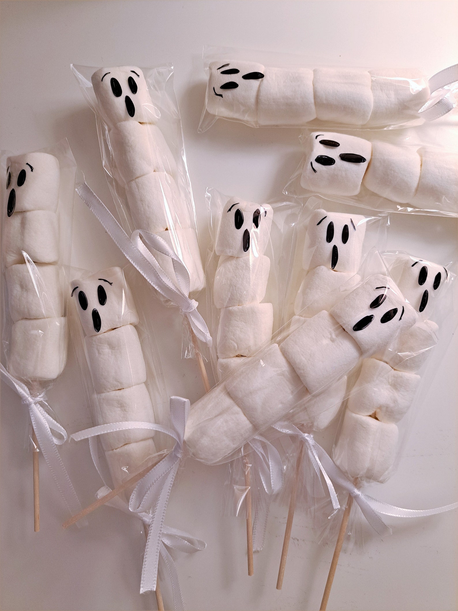 Halloween Ghost Marshmallow Sticks, Trick or Treat Candy Skewers for ...