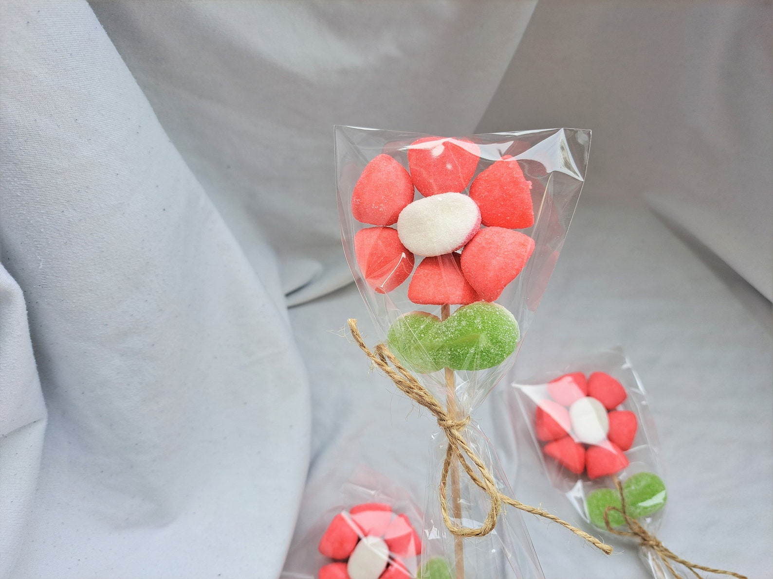 Candy Flowers on a Stick - Marshmallow Gummy Sweets - Favors Gift for ...