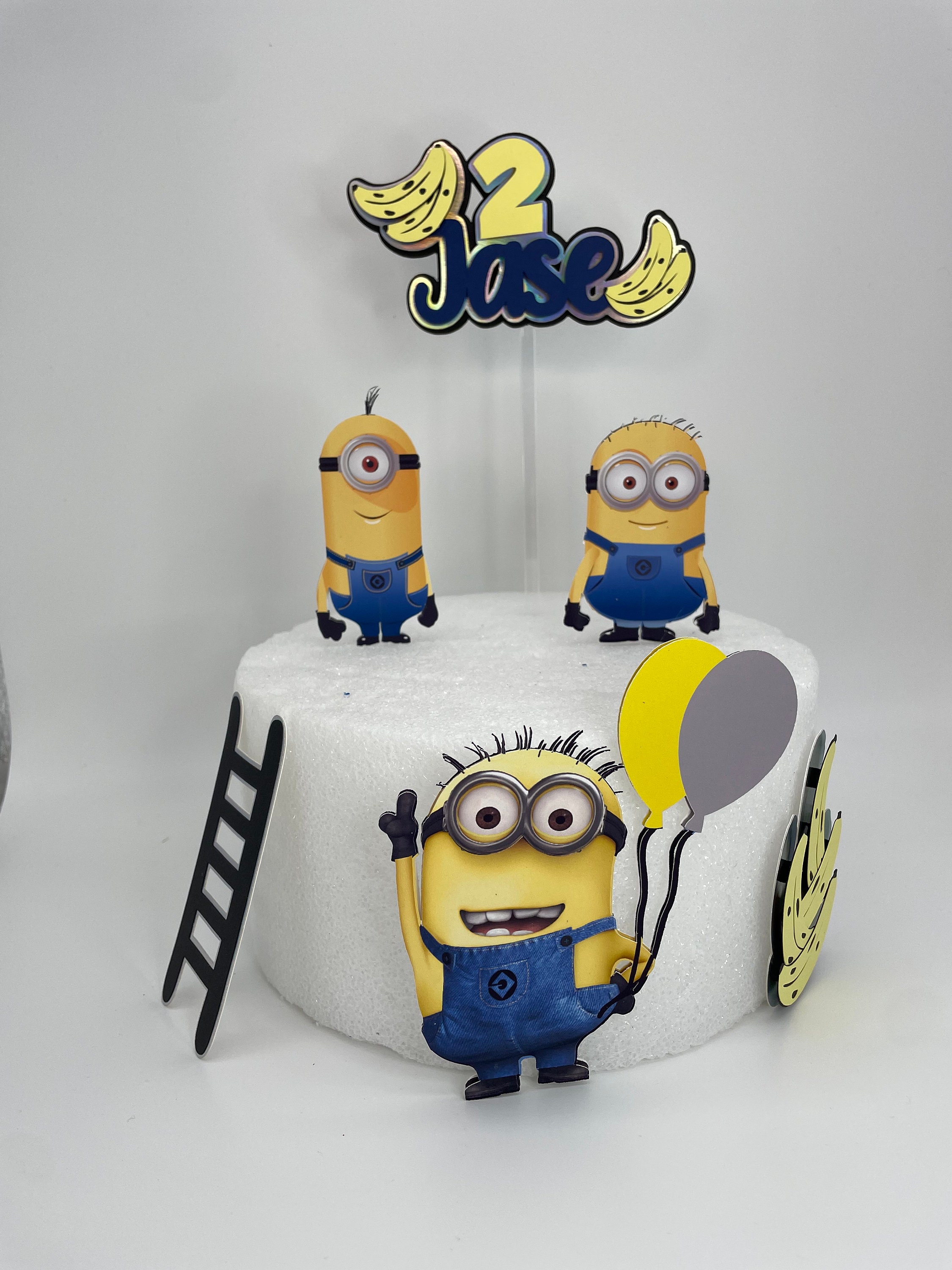 Easy and Fun minion cake decorations Ideas for a Despicable Birthday Party