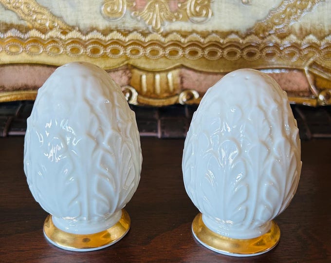 Lenox Pair of Woodleaf Collection, Ivory and Gold Salt & Pepper Shakers ...