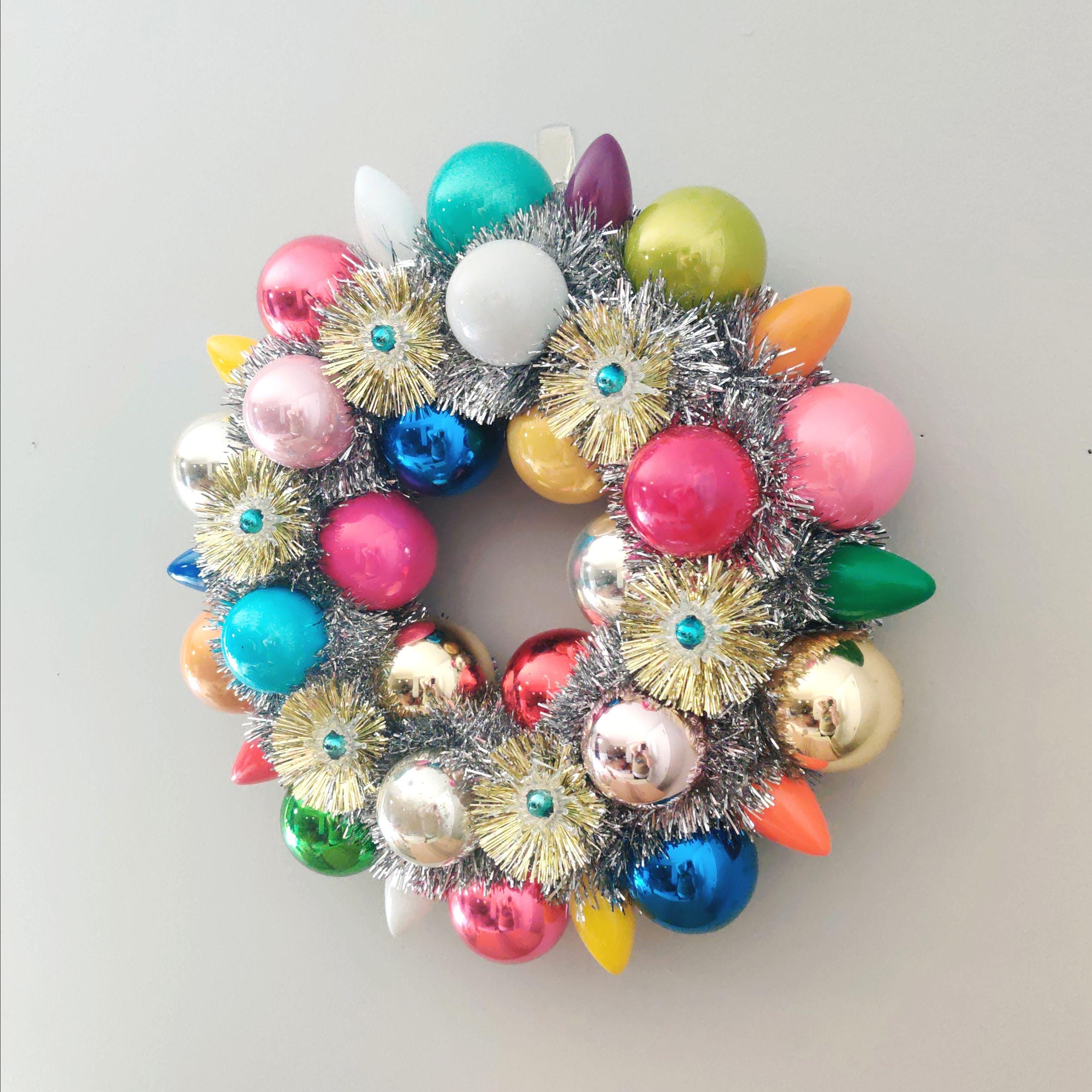 Vintage Christmas Wreath: Mid Century Atomic Tinsel Reflectors, Shiny ...
