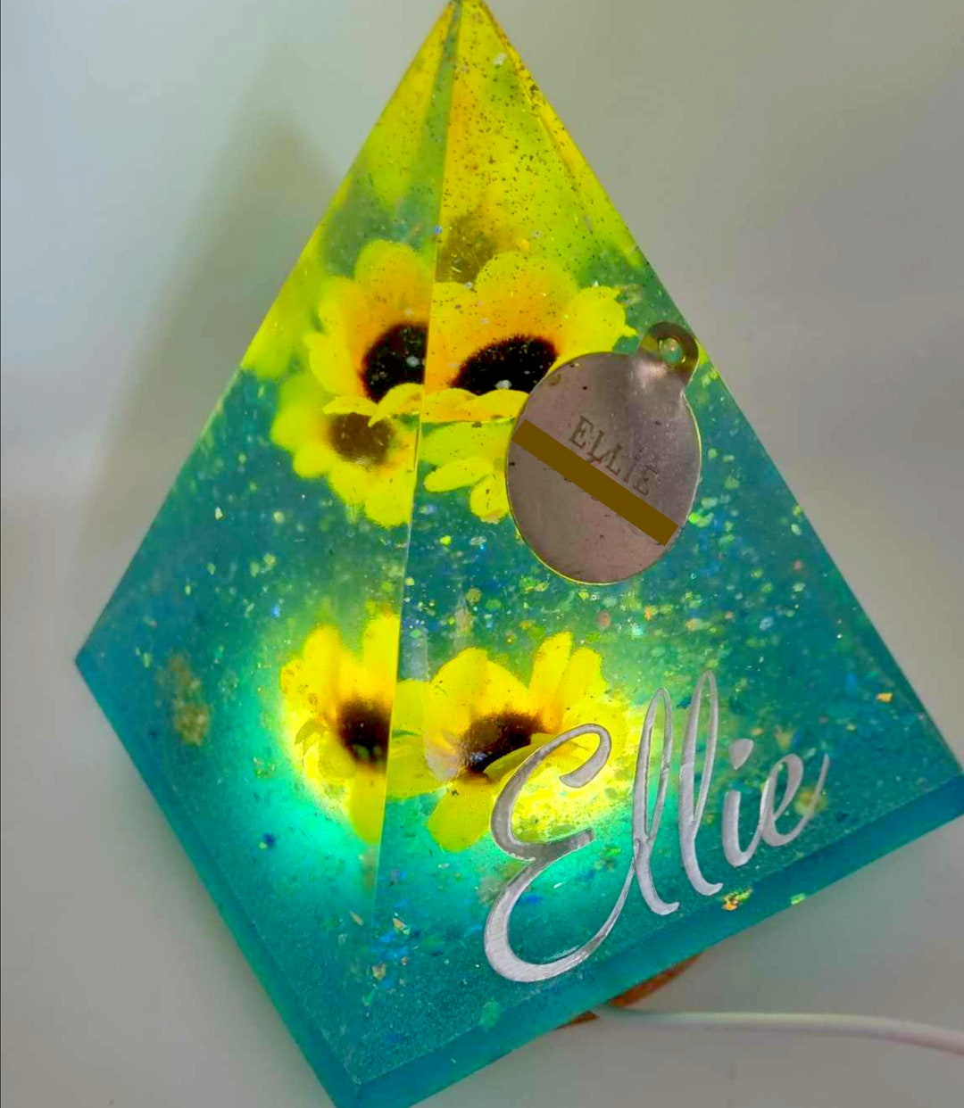 LIGHT UP MEMORIAL Lamp// Custom Eco Resin Pyramid Cremains - Etsy