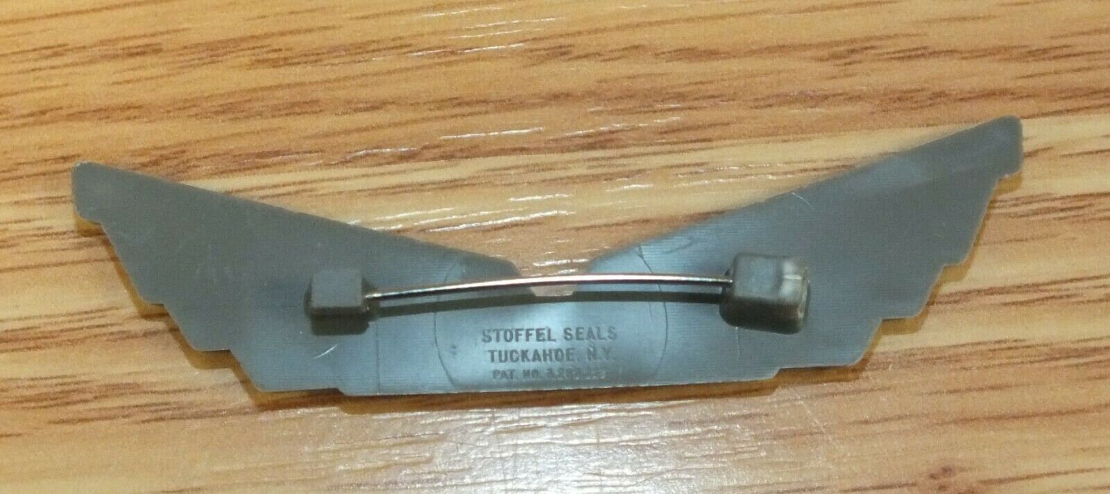 Vintage Gray Plastic Braniff Airlines Collectible Junior Pilot Wings ...
