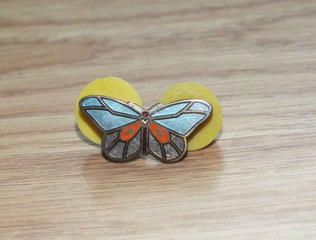 Vintage Taylor Lewis Marked Bronze Tone Small Butterfly Collectible ...