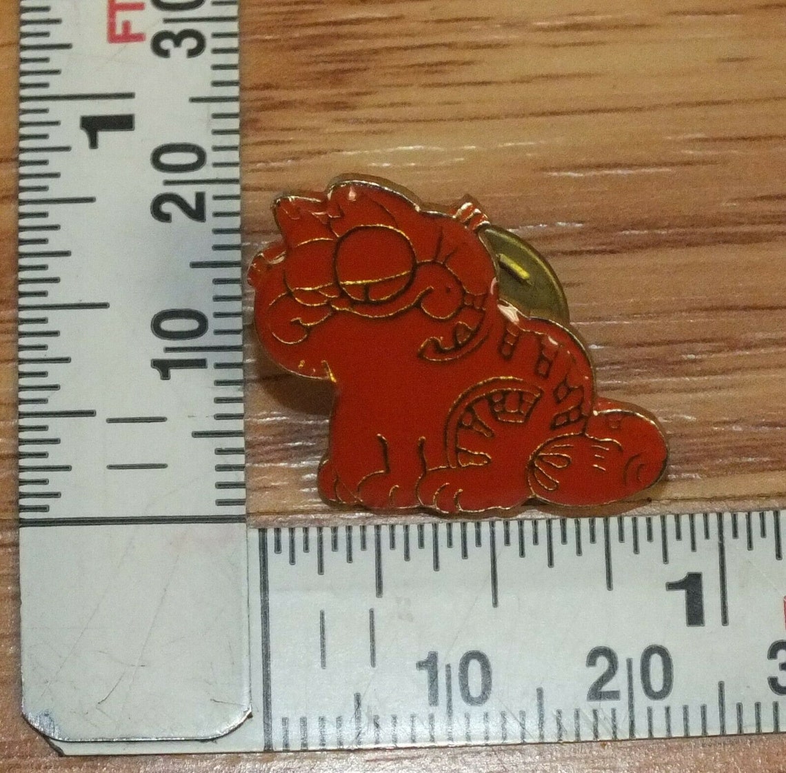 Vintage Garfield Orange With Gold Tone Trim Collectible Cartoon Pin ...