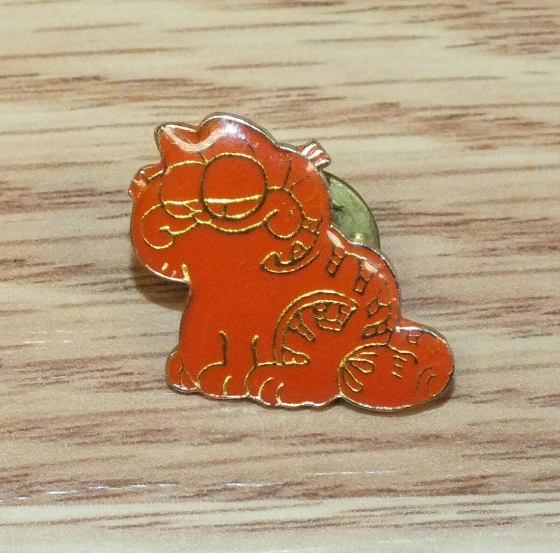 Vintage Garfield Orange With Gold Tone Trim Collectible Cartoon Pin ...