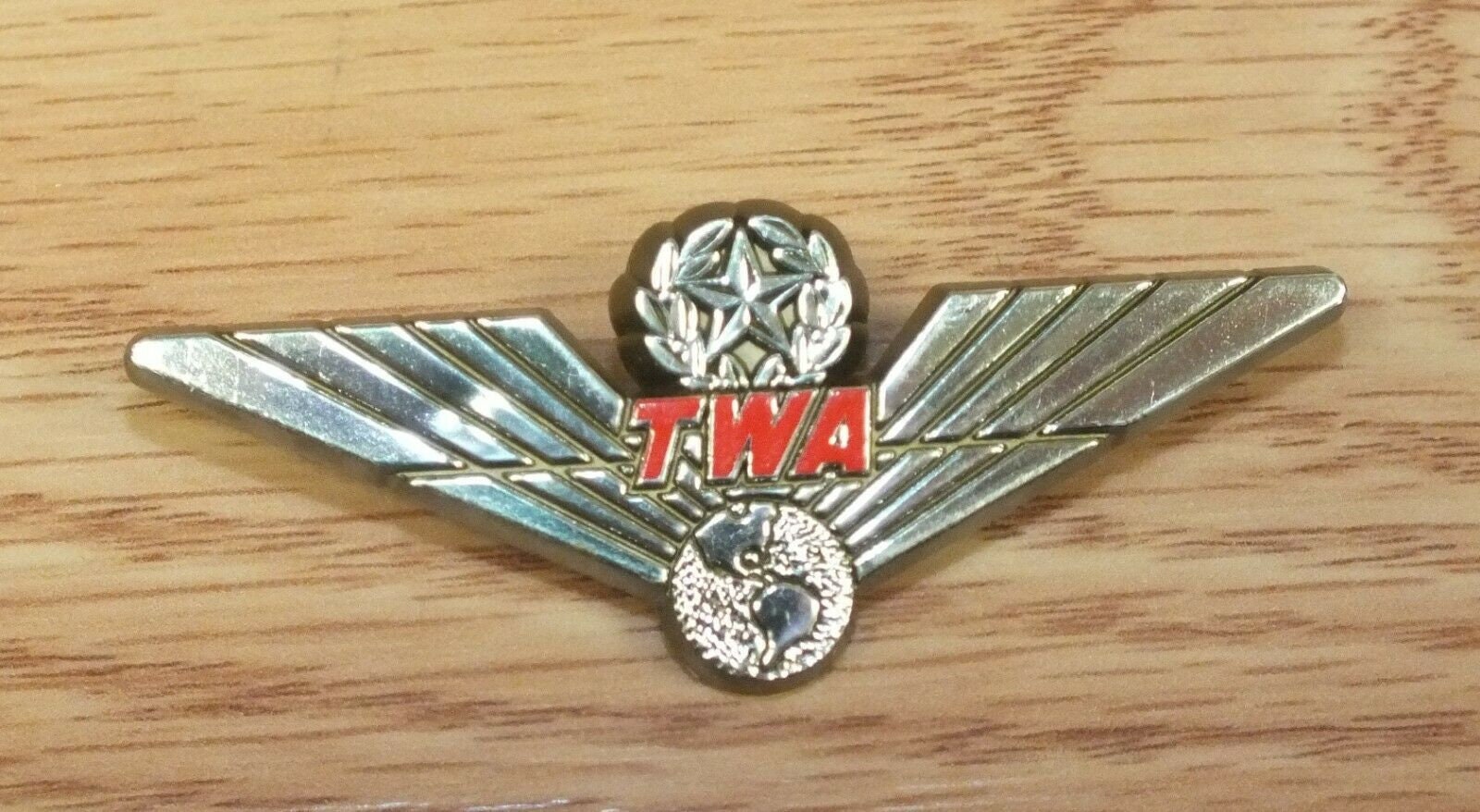 Vintage TWA Trans World Airlines Jr Pilot Plastic Flight Wings Lapel ...