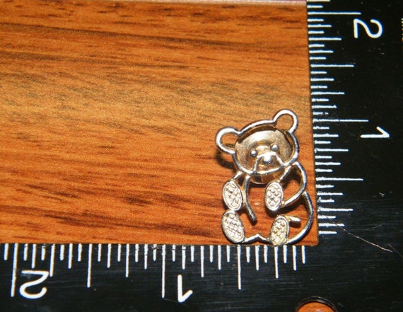 Vintage Avon Gold Toned Open Shaped Teddy Bear (Pin /… - Gem