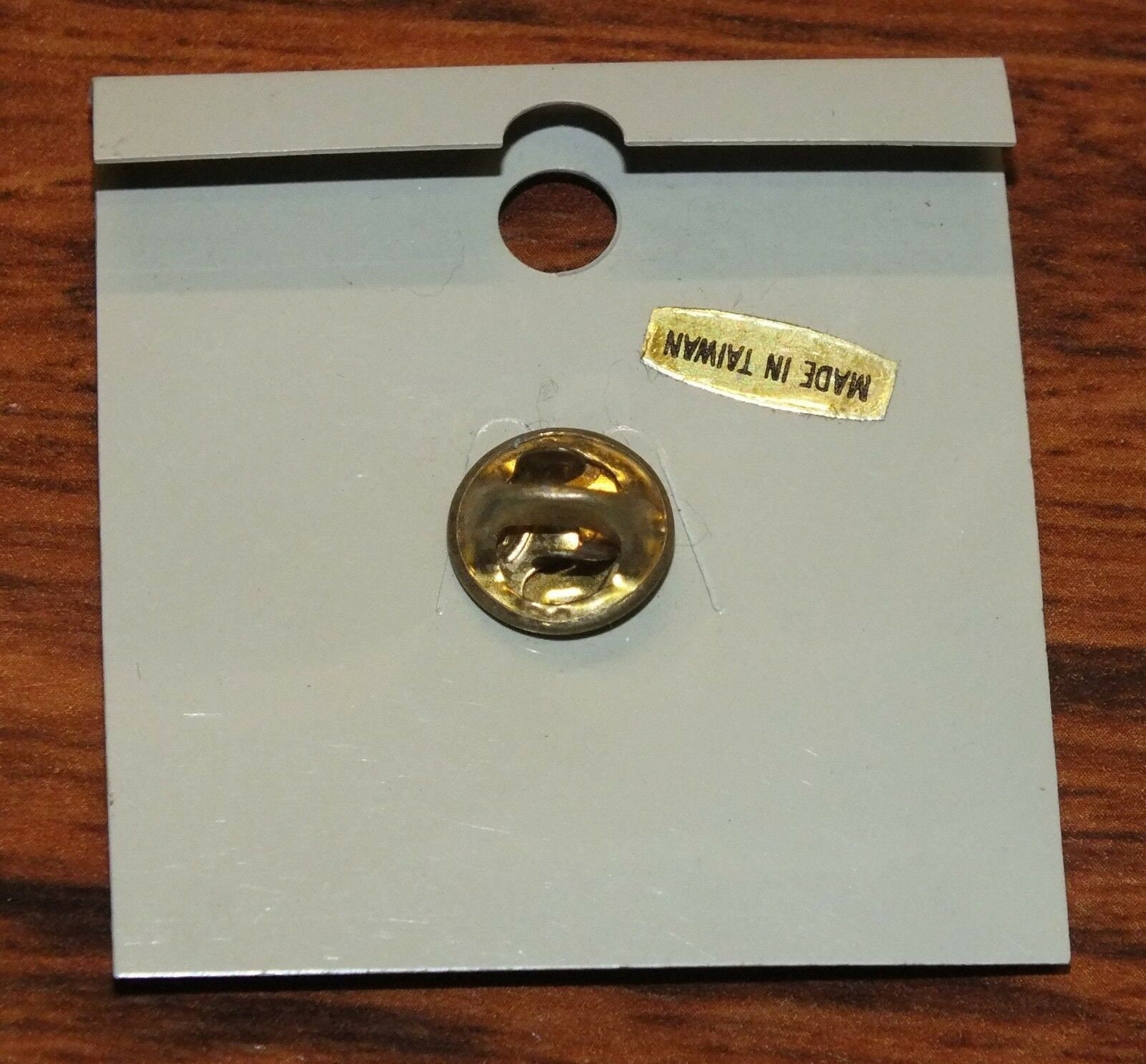 Vintage Genuine Sea World Theme Park Shark 1" Inch Collectible Pin *NEW ...