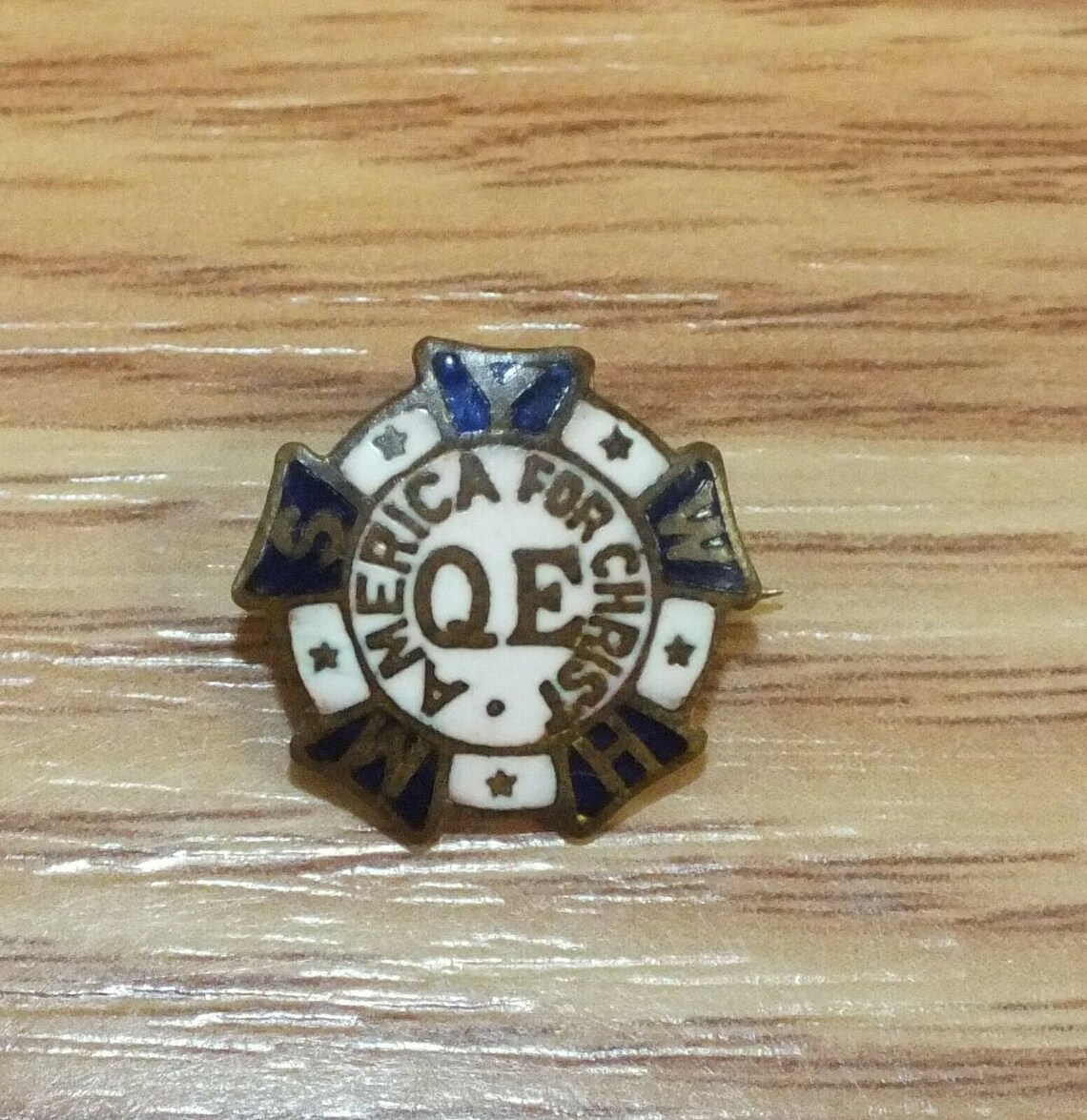 Vintage America for Christ QE MSYWH Collectible Lapel Pin - Etsy