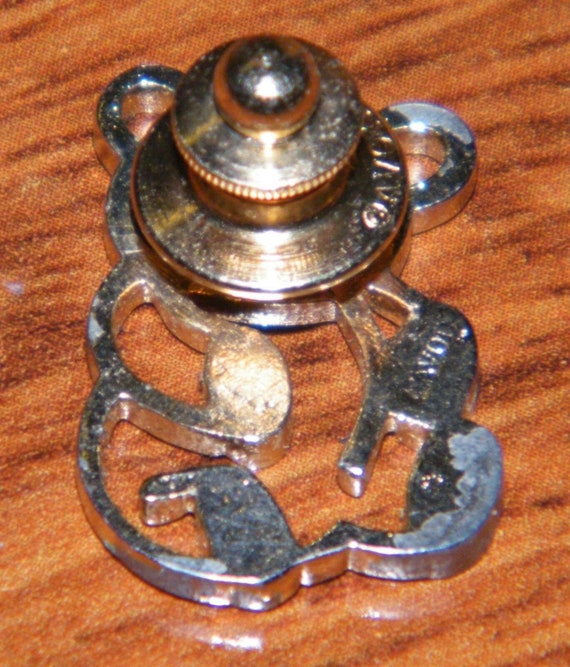 Vintage Avon Gold Toned Open Shaped Teddy Bear (Pin /… - Gem