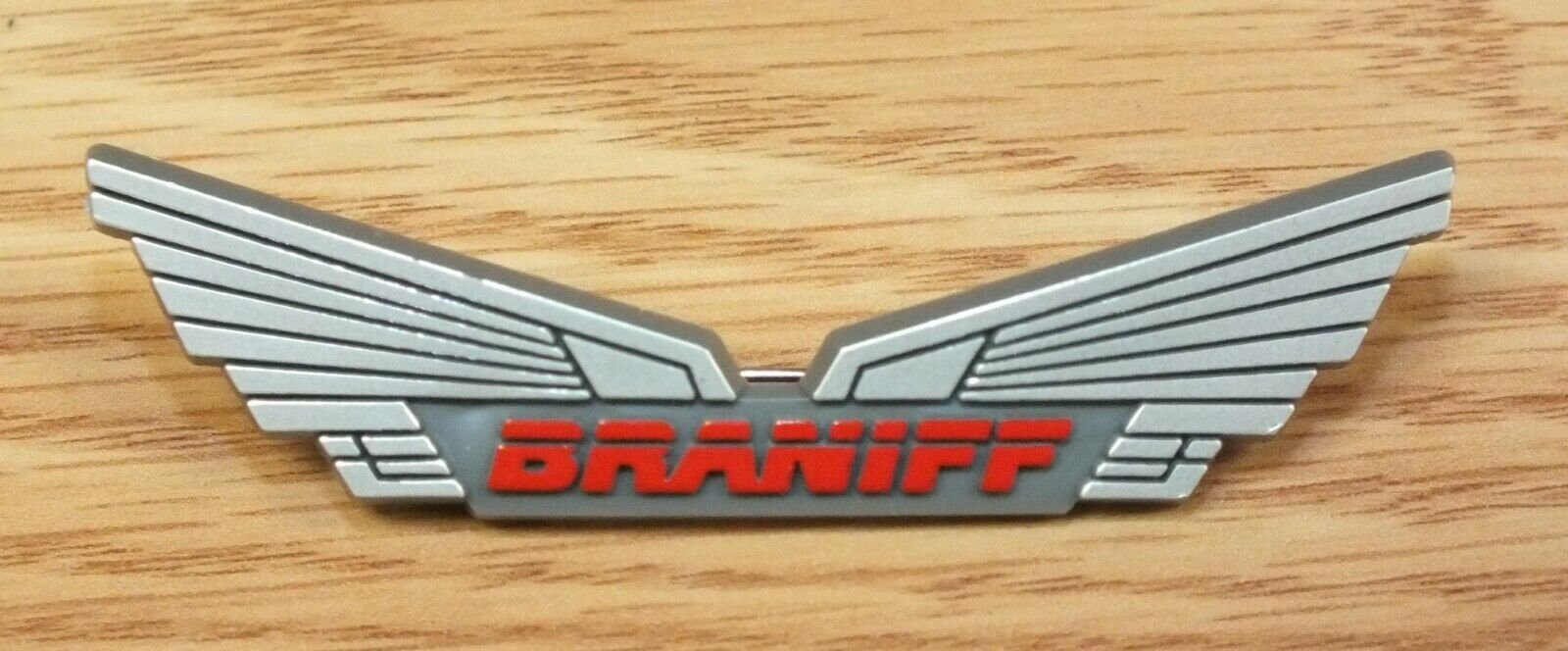 Vintage Gray Plastic Braniff Airlines Collectible Junior Pilot Wings ...