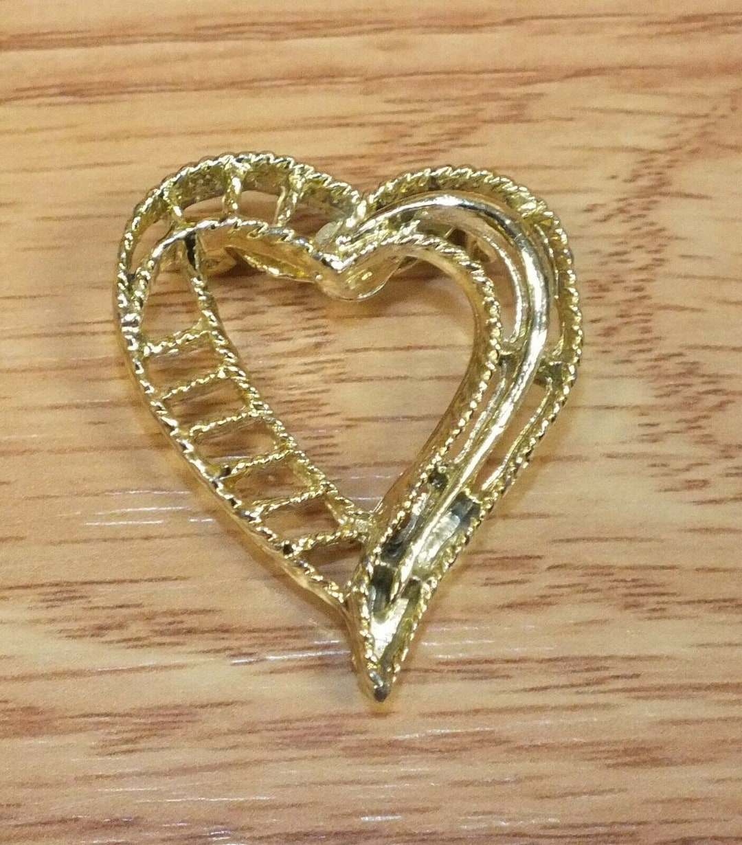 Vintage Genuine Gerry Heart Shaped Collectible Pin / Brooch Costume ...