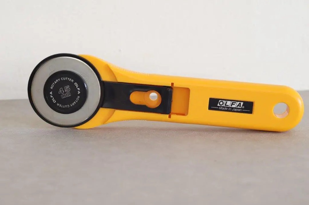 Olfa Rotary Cutter 45mm With Special Endurance Blade (RTY-2/G + RB45H-1 ...