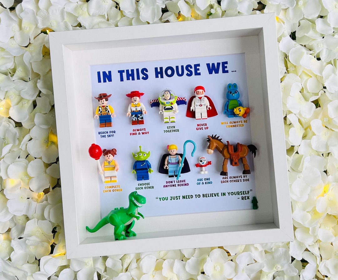 In This House We… Toy Story Gift Frame (13 Personalised Unique ...