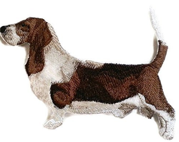Basset Hound Dog Sitting Black Tan and White Embroidered Patch - Etsy