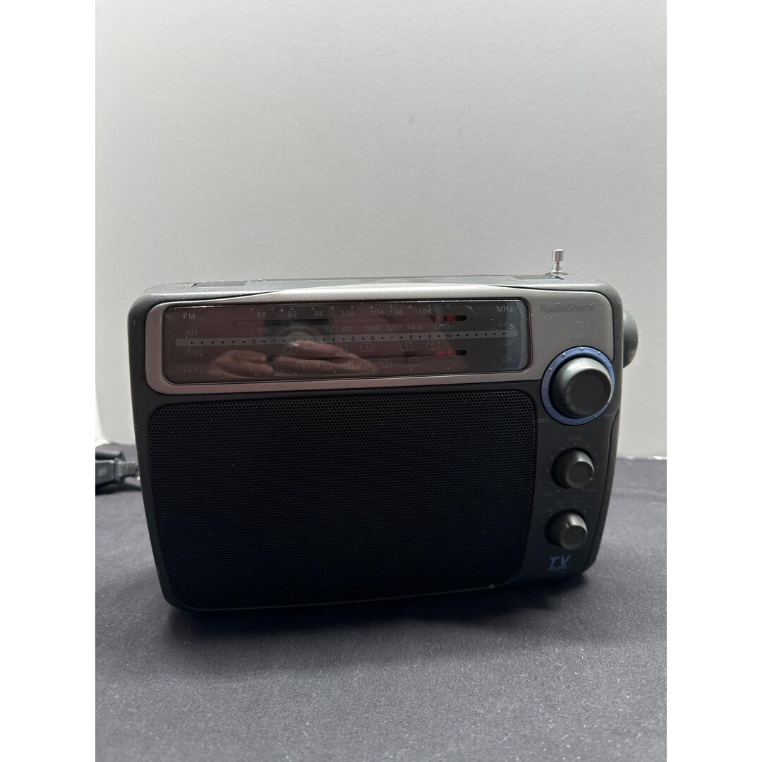 Radioshack Multiband Portable Radio With AM/FM/TV & Weather Bands ...