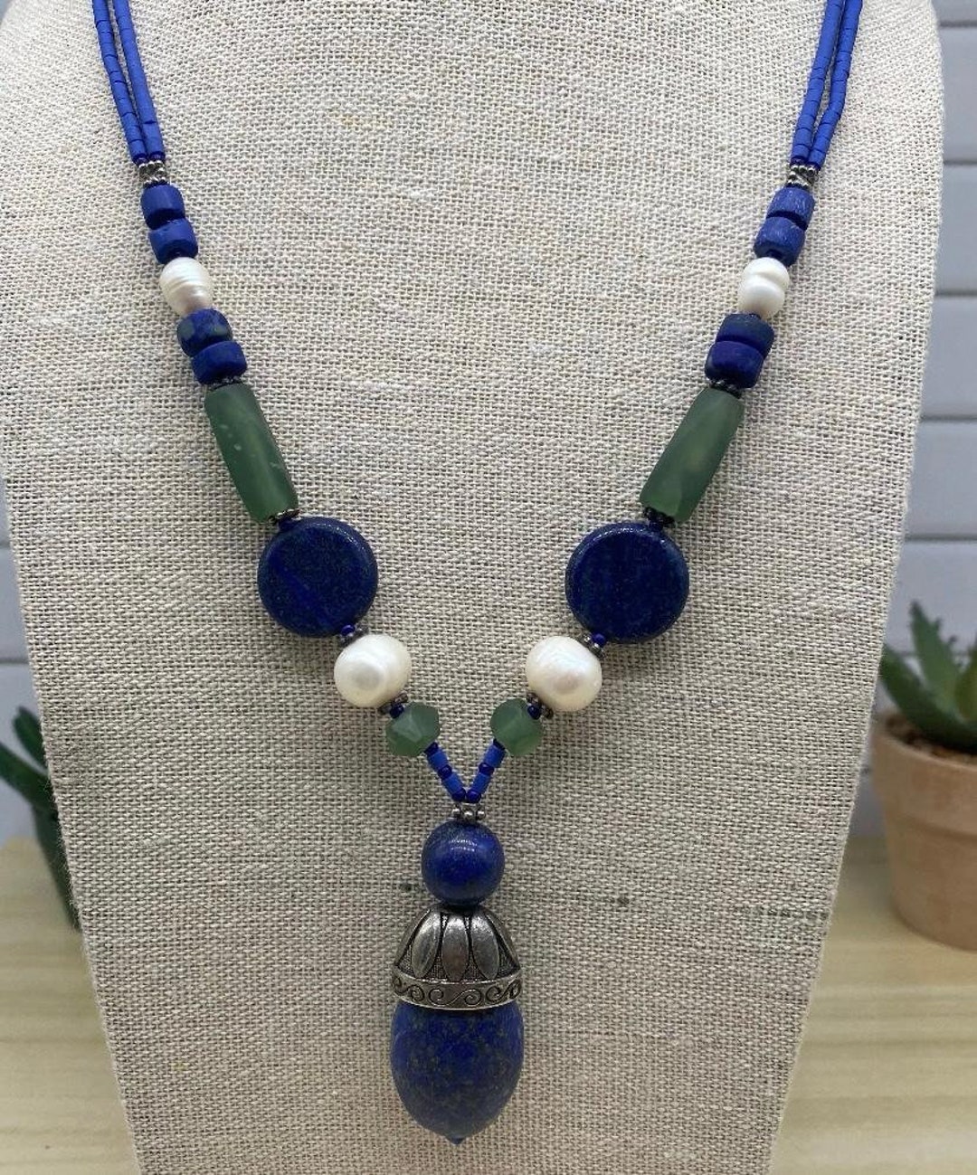 Lapis Lazuli With Unpolished Green Jade and With White Pearl Necklace ...