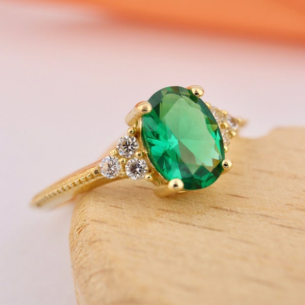 Emerald Gold Ring - Etsy