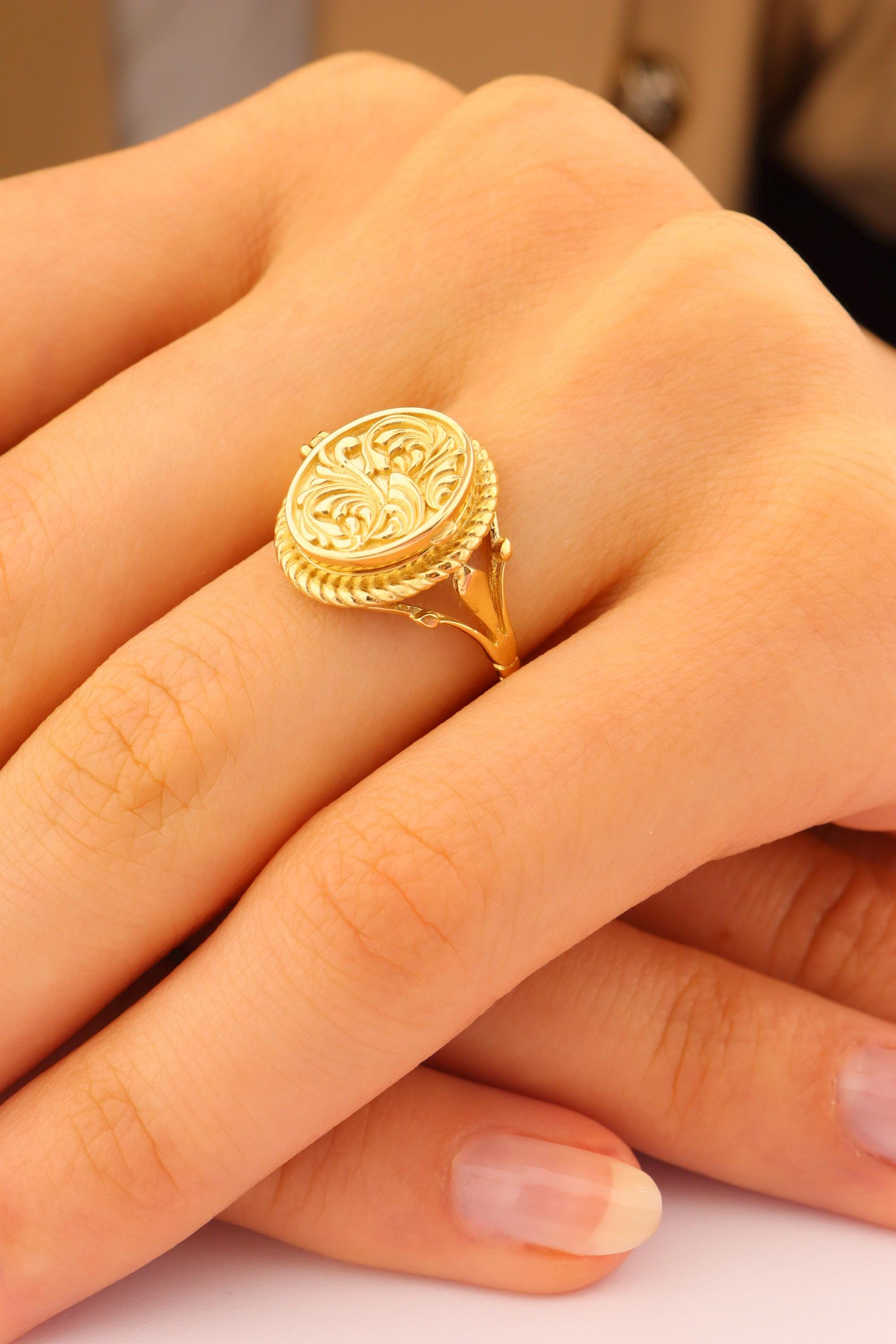 Gold Locket Ring - Customizable Keepsake Jewelry - Etsy