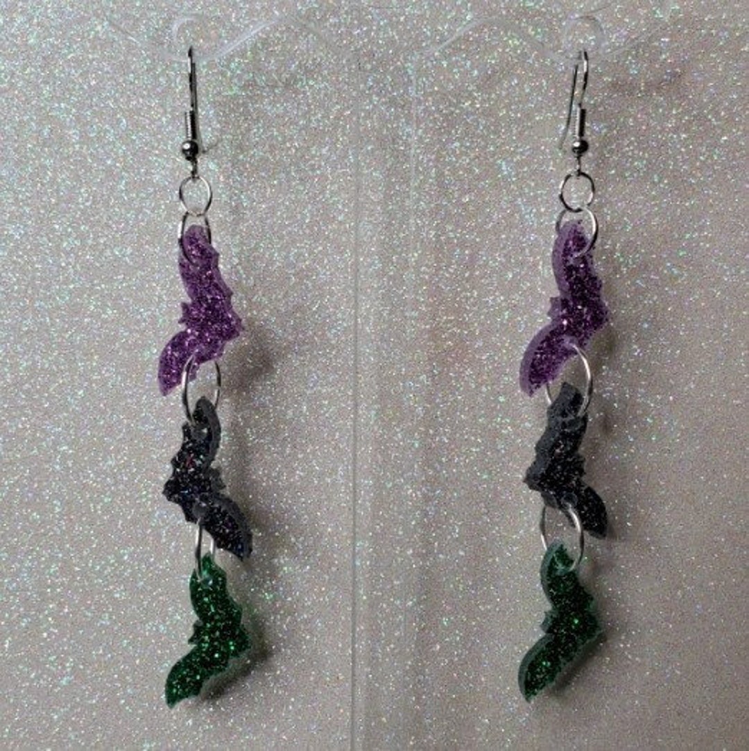 Bat Chain Acrylic Earrings, Goth Jewelry, Bat Earrings Dangle, Bat ...