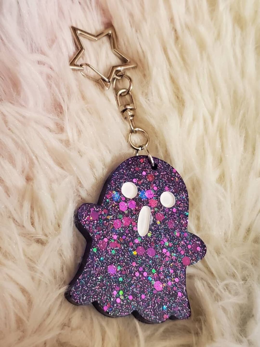 Spooky Ghost Custom Resin Keychain - Etsy