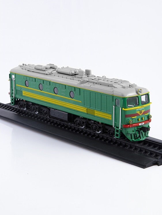 1/87 TEP10 Diesel Locomotive of the USSR Lines, Modimio Magazine 5 USSR ...