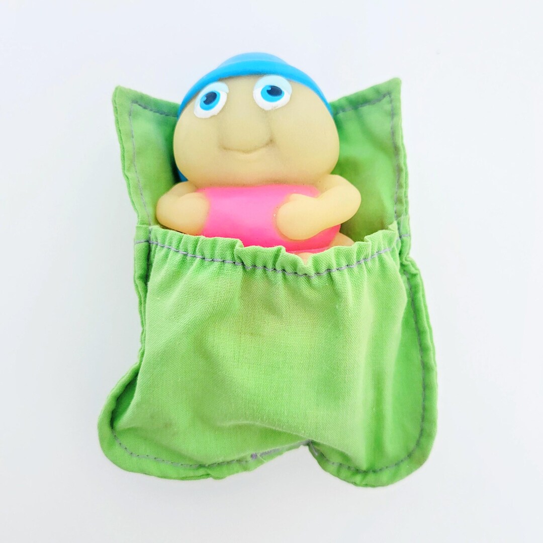 Hasbro Glow Worm Glo Friends Snug Bug Finger Puppet With Blanket ...