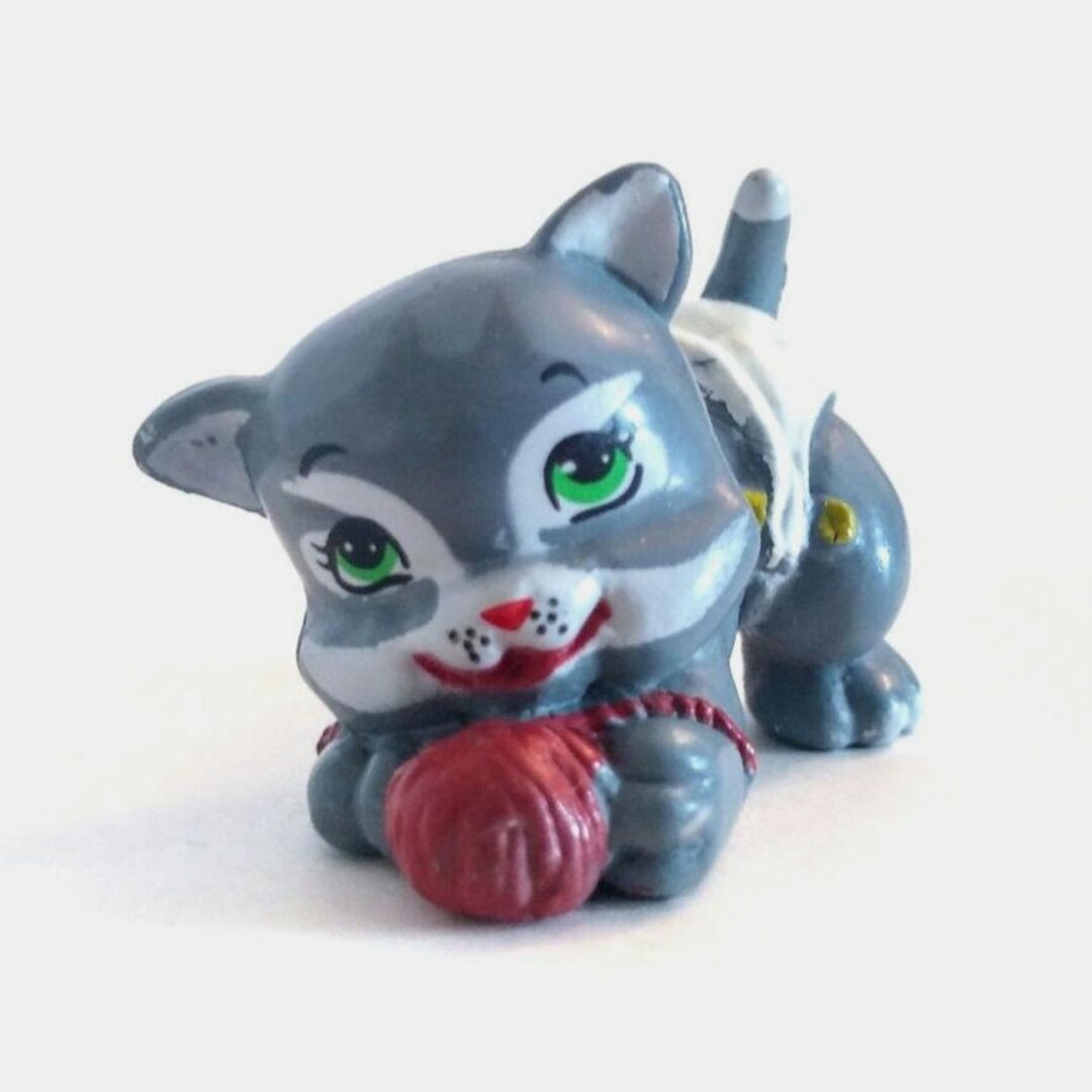 Vintage Galoob Magic Diaper Babies Pets Gray Cat With Yarn PVC Figure ...