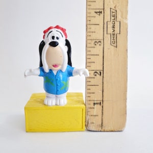 Vintage Droopy Dog on Yellow Box PVC Toy Figure 3.5 - Etsy